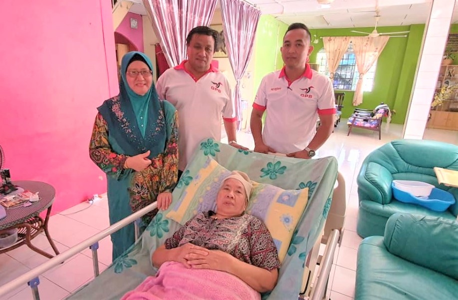 Rep Helps Bedridden Patient | Sarawak Tribune