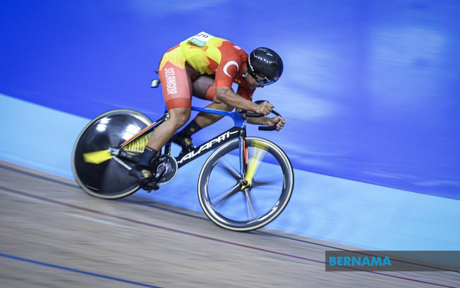 Muhammad Fadhil Breaks 11-year-old National Record | Sarawak Tribune