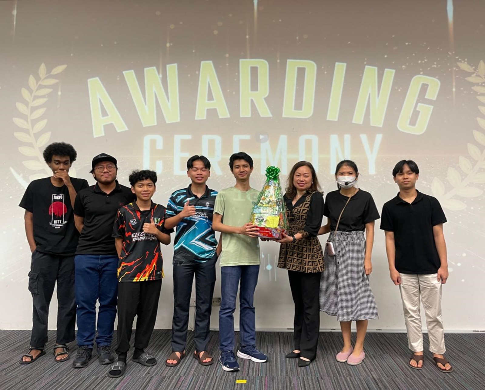 Curtin Students Showcase Physics Models At Exhibition | Sarawak Tribune