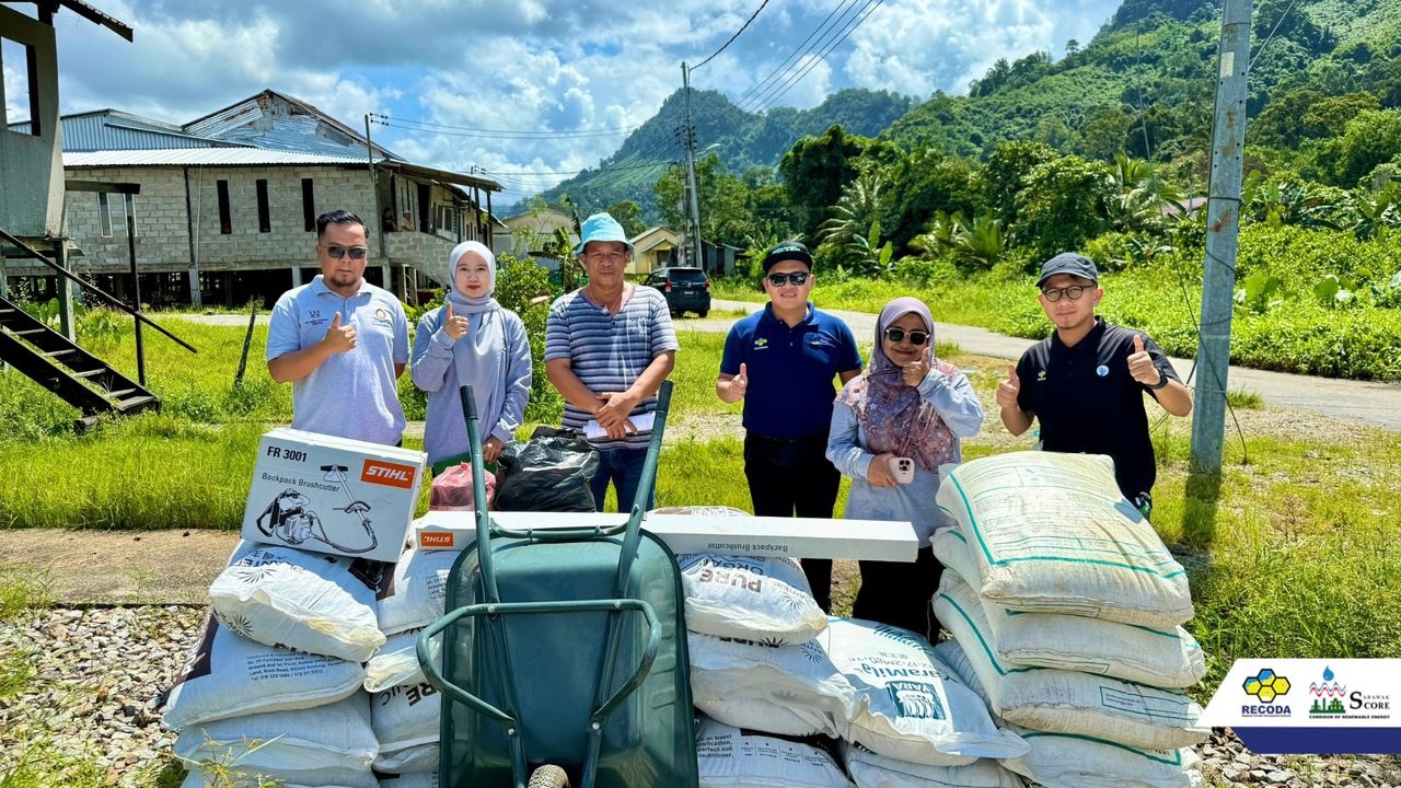 RECODA Empowers Sebuyau Families With Essential Tools For Sustainable Livelihoods | Sarawak Tribune