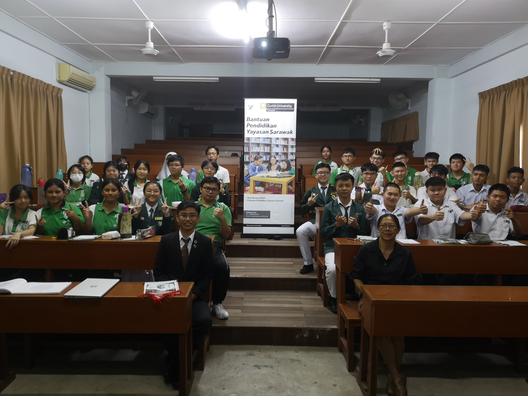Curtin Sparks STEM Dreams Among Sibu Students | Sarawak Tribune