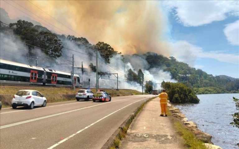 Fire Burns Through Thousands Of Hectares In Western Australia As Wind ...