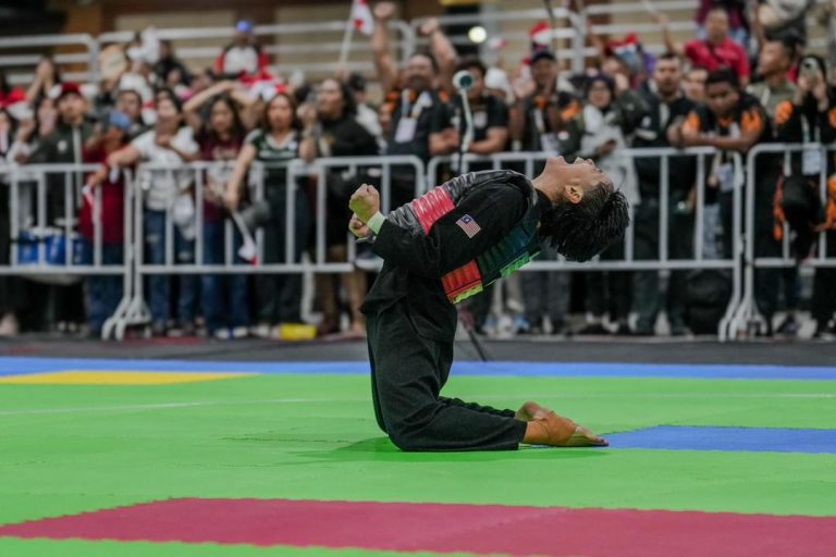 Sarawak’s Ummi Mashitah Hassan Advances To SEA Games Silat Final ...
