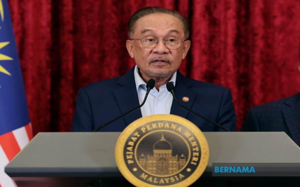 Anwar Announces Major Cabinet Reshuffle: 8 Ministers, 10 Deputies See ...