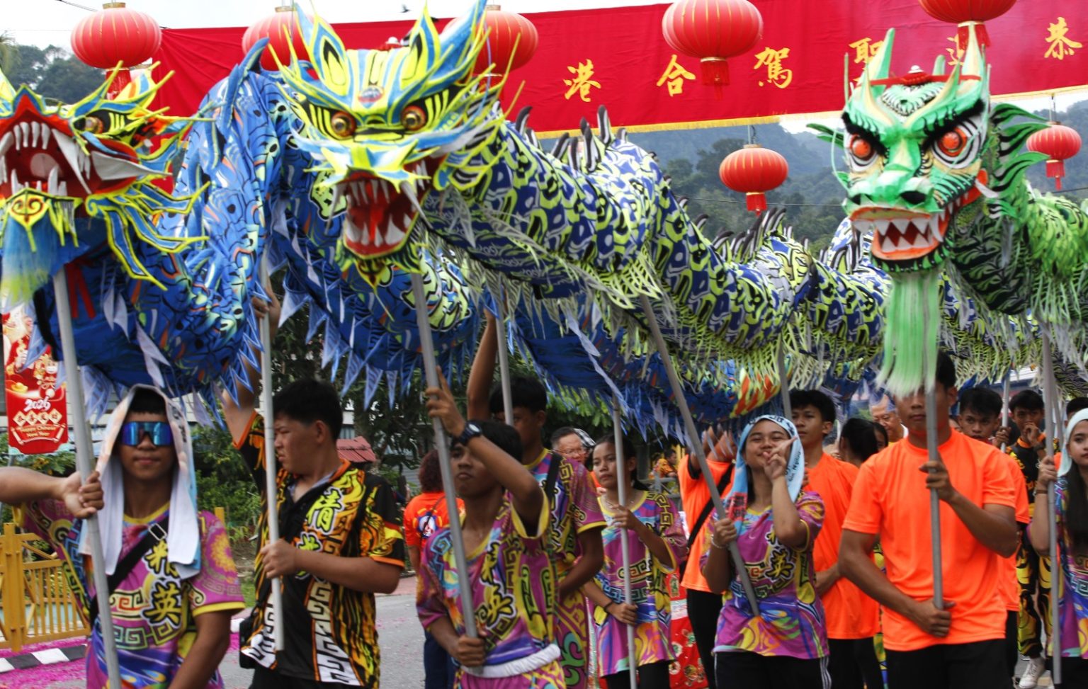 Bau Comes Alive As Thousands Join Festive Procession | Sarawak Tribune